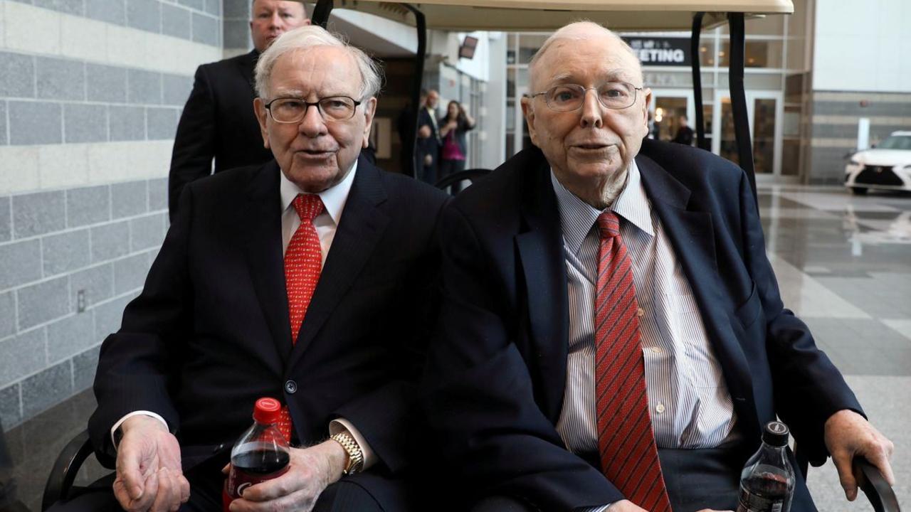 Warren Buffett & Charlie Munger: The Dynamic Duo of Value Investing