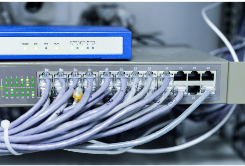 How Data Center Switching Improves Network Efficiency