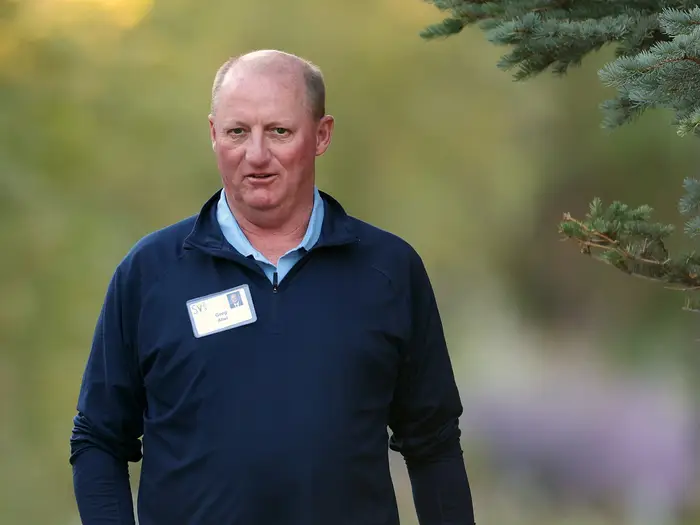 Meet Greg Abel: The Man Taking Over After Warren Buffett Retires